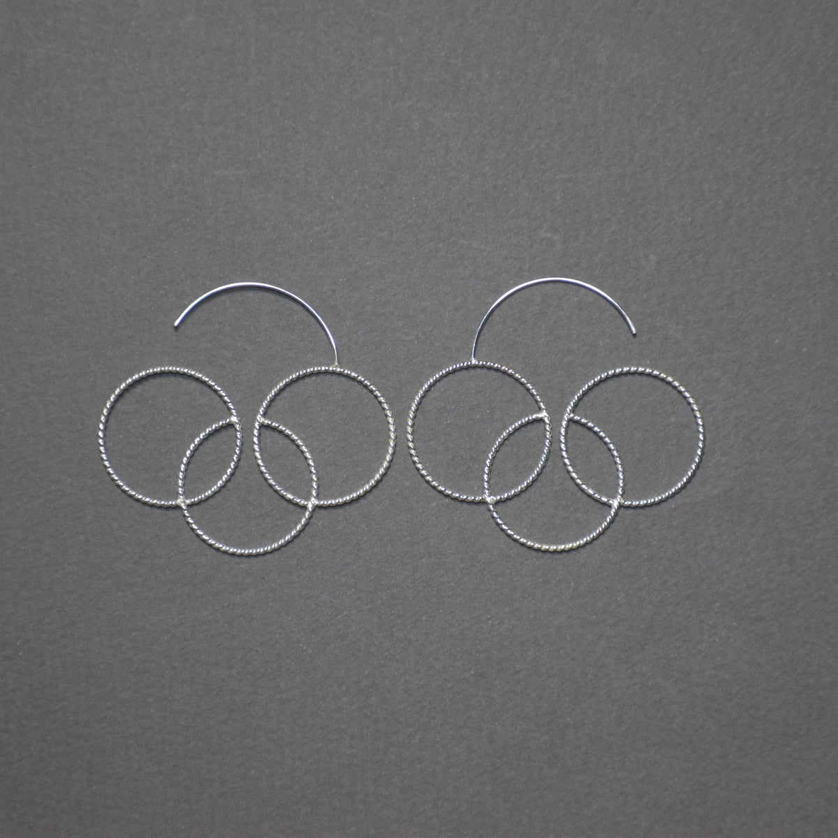 Interlocking Loop Hoops - Round, Twisted - ST5273 – S. Tector Metals